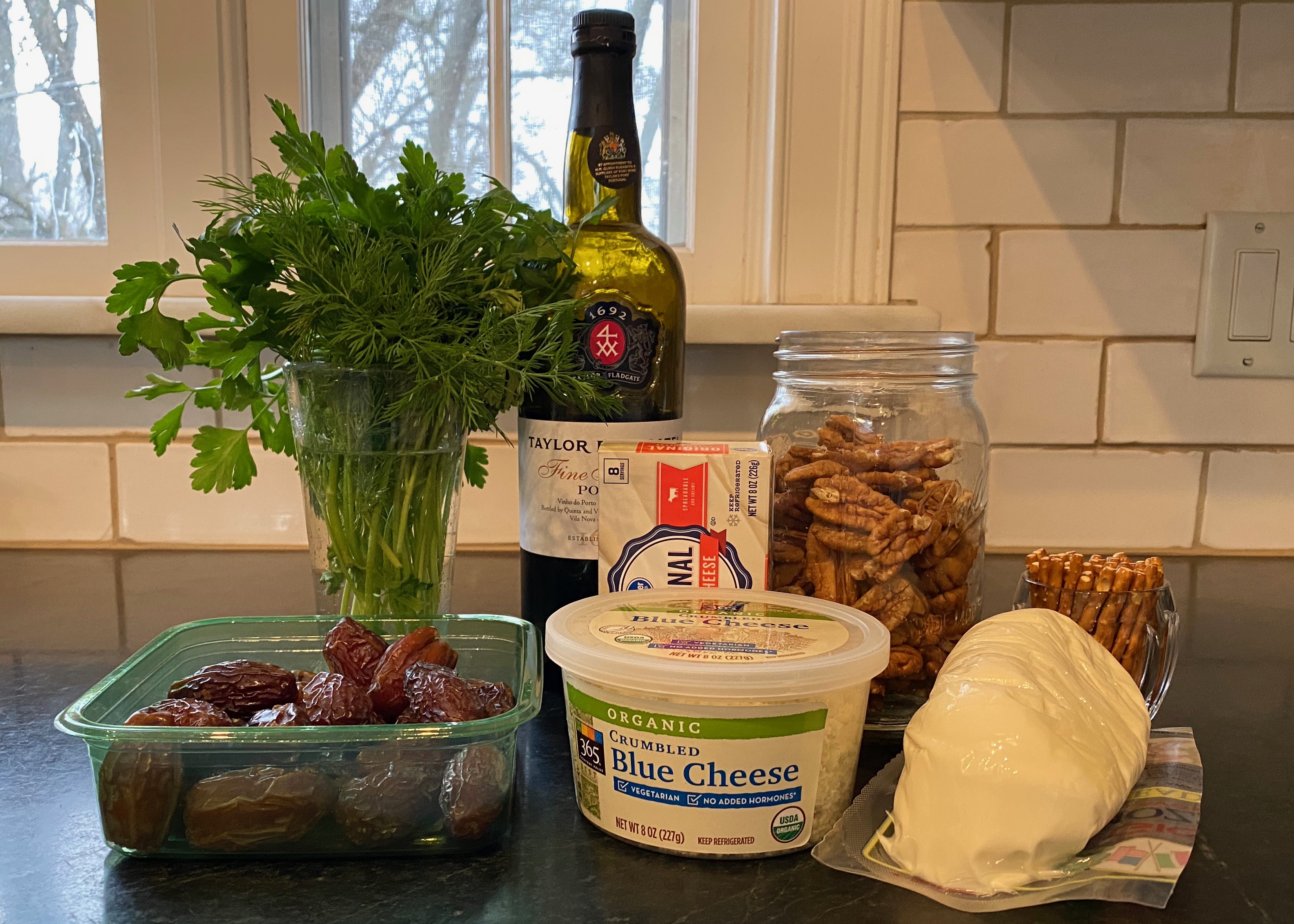 Cheese Ball Pops!@judyschickens